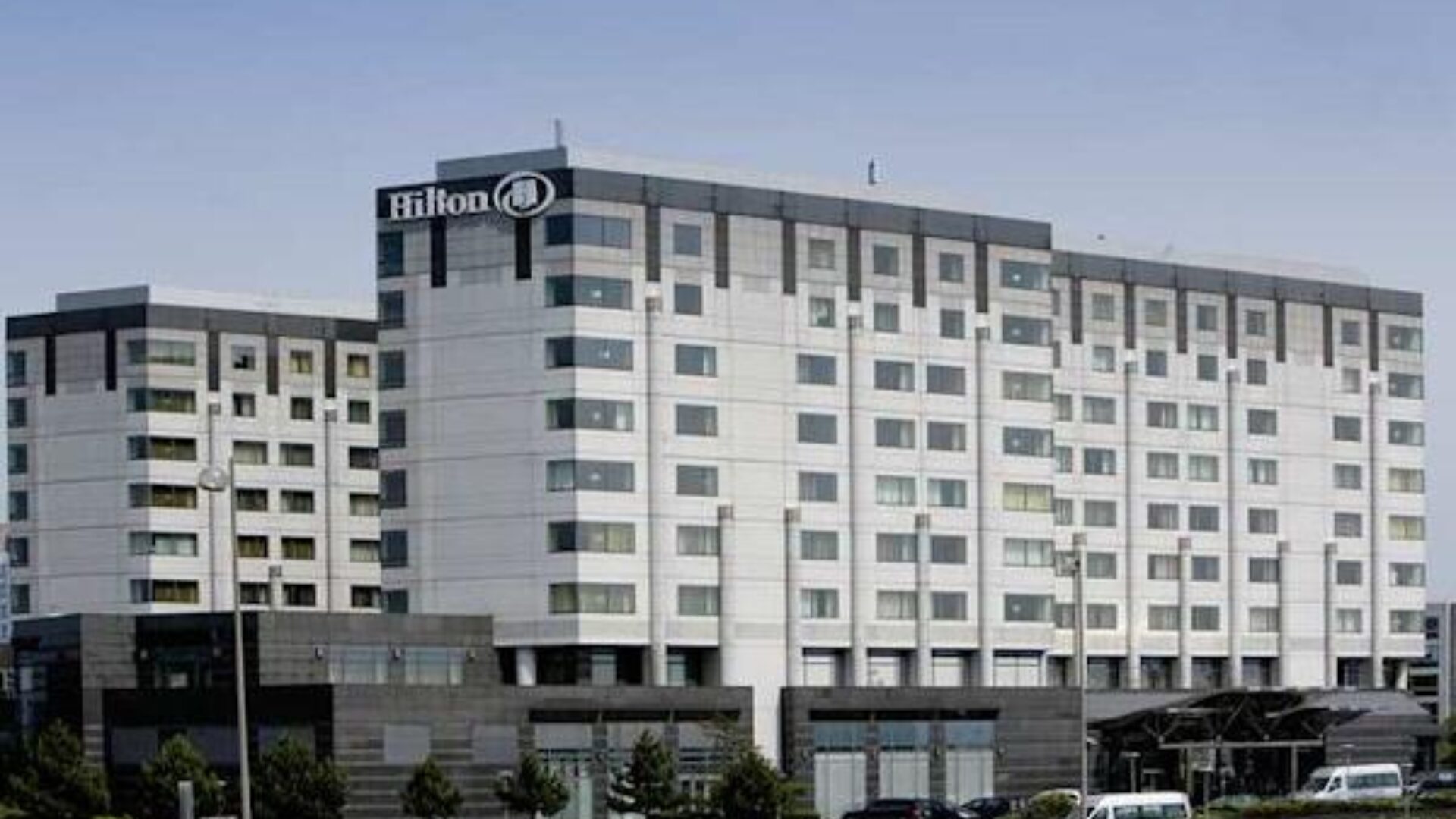 シャルル・ド・ゴール空港直結ホテル2025年版完全ガイド